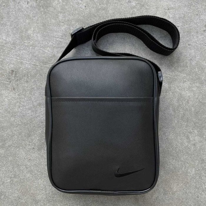 Барсетка nike з еко-шкіри у чорному кольорі: 450 грн. - Барсетки ...