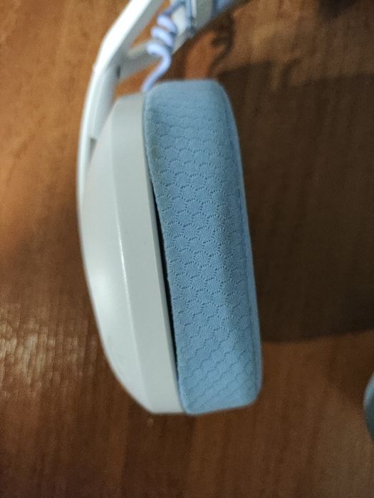 Logitech g435 ідеальний стан: 1 000 грн. - Навушники Київ на Olx