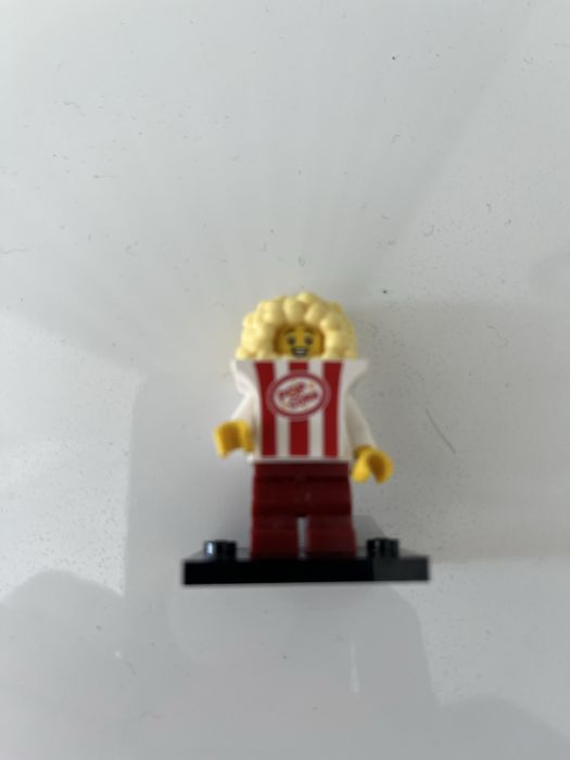 Lego figurka popcorn LEGO Minifigures, seria 23, 71034-7 Wrocław Krzyki ...