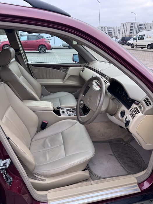 Mercedes E240 kombi, bez rdzy, youngtimer, 7 osób Szczecin Centrum • OLX.pl