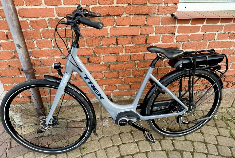 Rower Elektryczny Trek District +1, Bosch Active line, Gwarancja! Lipnica • OLX.pl