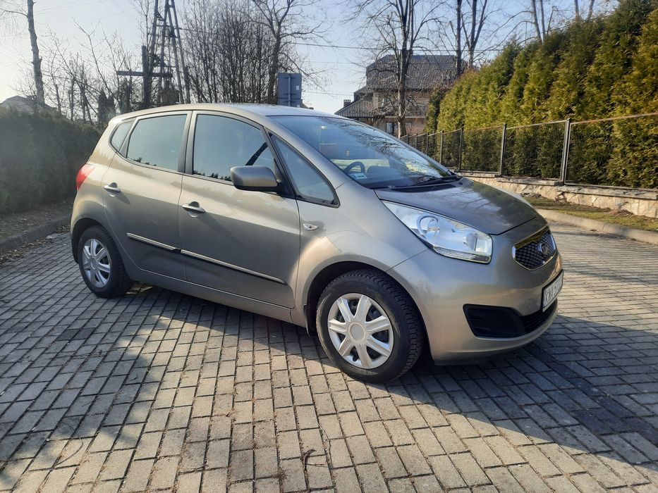KIA VENGA samochód osobowy Ryczów • OLX.pl