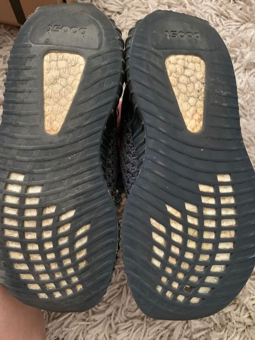 Кроссовки Adidas Yeezy boost: 400 грн. - Дитяче взуття Харків на Olx