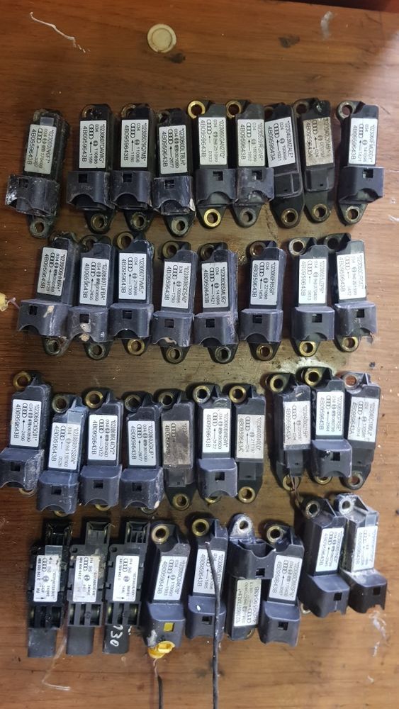 Czujnik Uderzeniowy Sensor Audi A6 C5 A4 B6 A4 B5 Be Passat Gołdap • Olx Pl