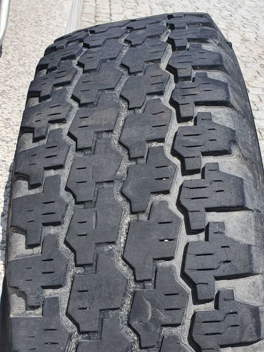 Pneu BFGoodrich 235/75/15 4x4 Guardizela • OLX.pt