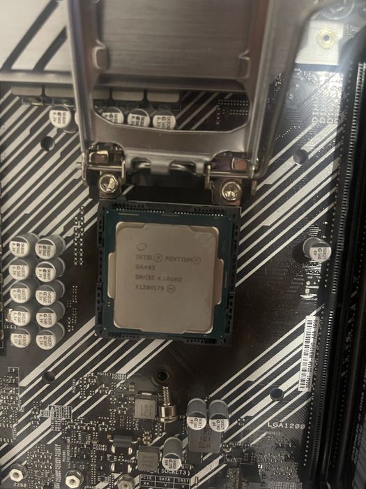 Asus Prime z490-p + процесор intel g6405 + озу 8gb: 4 500 грн ...
