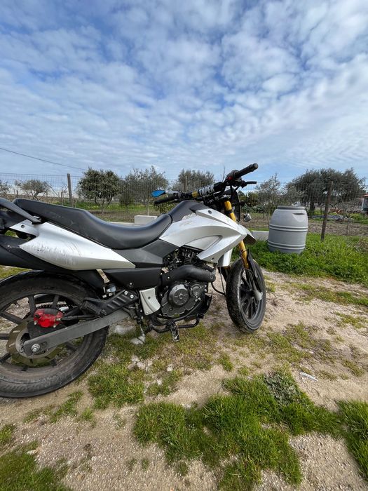 Tx 125 super moto keeway Castelo Branco • OLX.pt