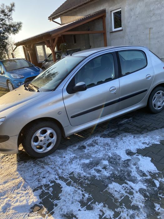 Samochód peugeot 206 Wrotków • OLX.pl