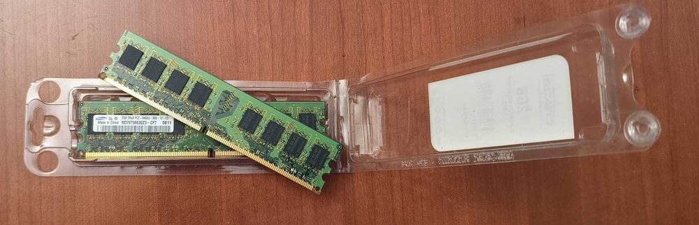 Kit RAM Samsung 2x2GB PC2-6400 DDR2-800MHz M378T5663QZ3-CF7 Santo ...