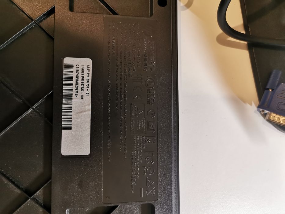 Monitor LG + teclado mitsai + teclado HP Laranjeiro E Feijó • OLX Portugal