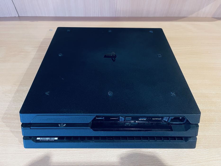 PlayStation 4 Pro - PS4 Pro - 1Tb: 4 500 грн. - Приставки Підбережжя на Olx