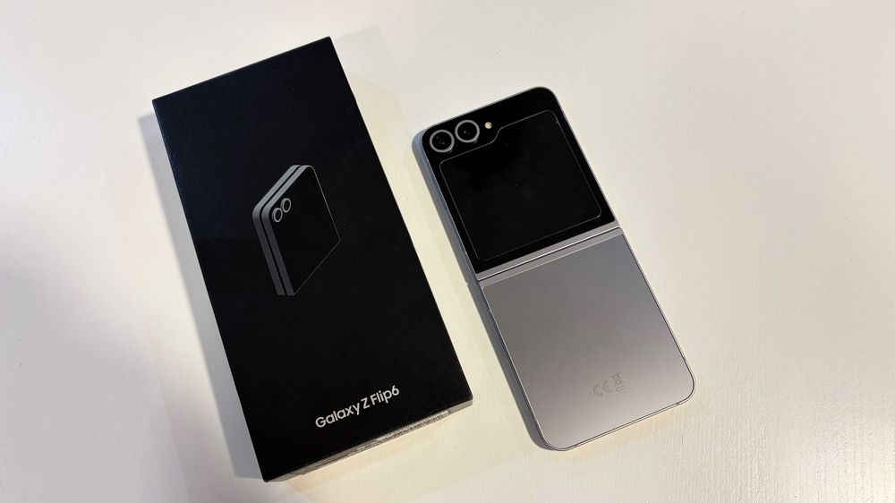 Samsung Galaxy Z Flip 6 5G 12/256Gb Silver Shadow Paranhos • OLX.pt