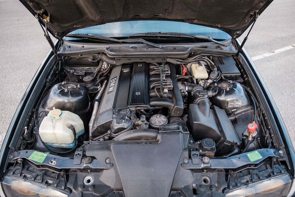 BMW E36 320i Sedan Bajouca • OLX.pt