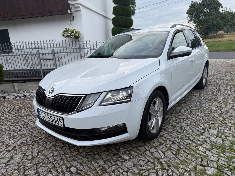 Samochód osobowy Skoda Octavia kombi 2018 Gola • OLX.pl