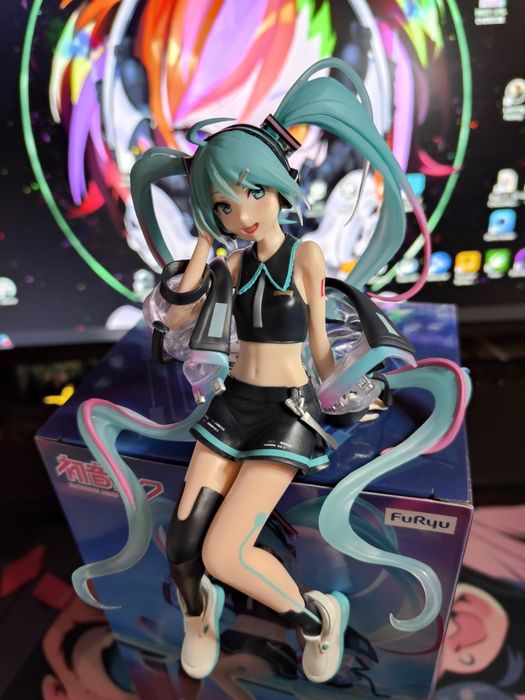 Оригінальна фігурка Hatsune Miku - Noodle Stopper Figure - Neon Cyber ...