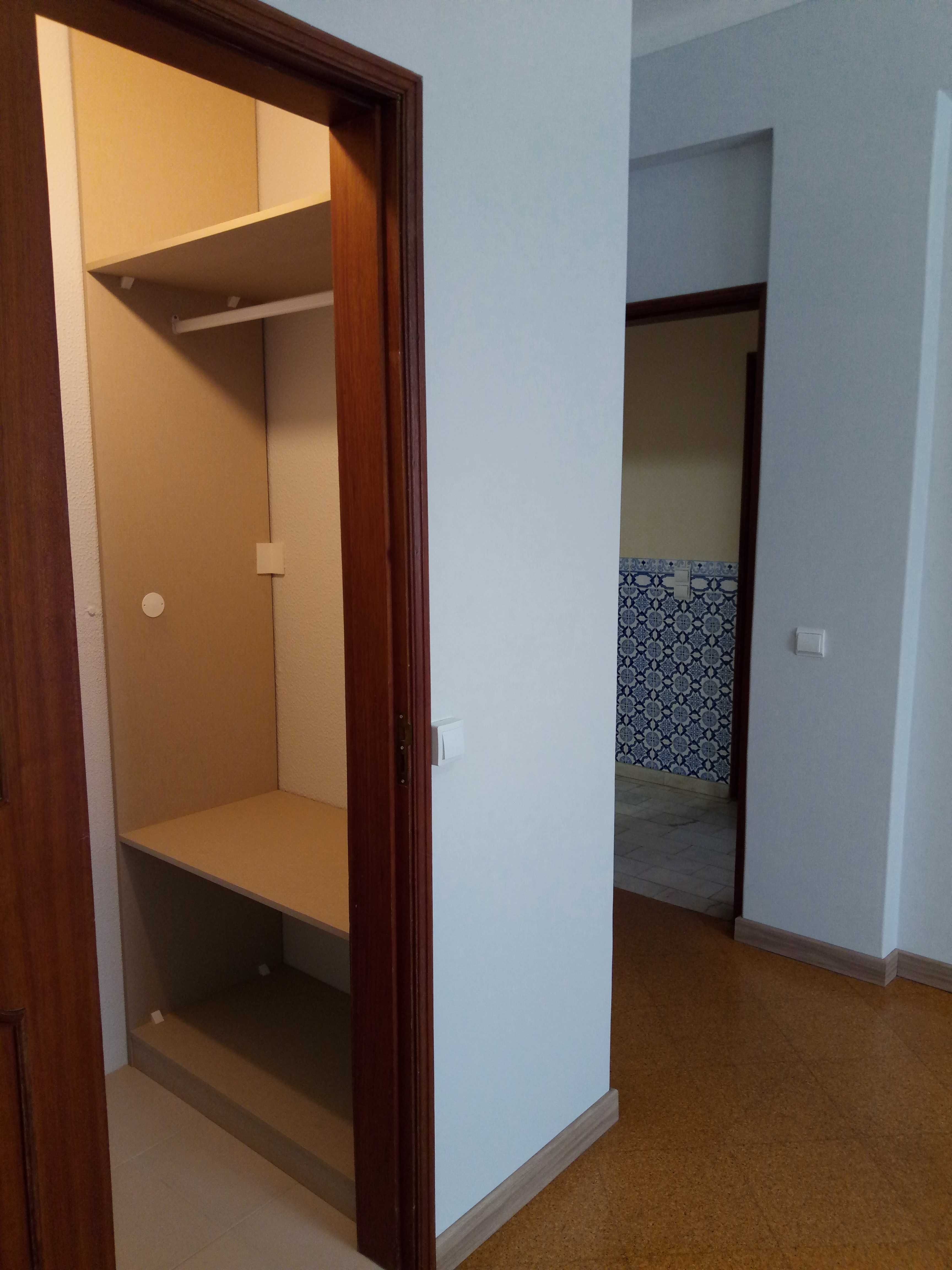 Arrendamento de Apartamento T2 na avenida Infante Dom Henrique, 236 ... Arrendamento de Apartamento T2 na avenida Infante Dom Henrique, 236 ...