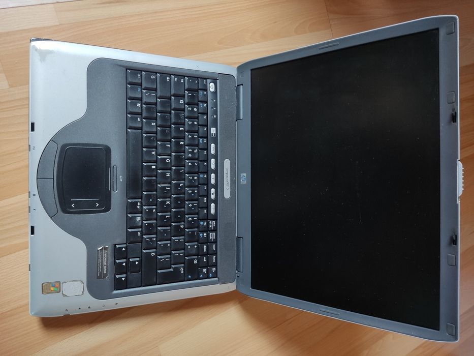 HP Compaq NX9010 - Laptop - na części Nieborowice • OLX.pl