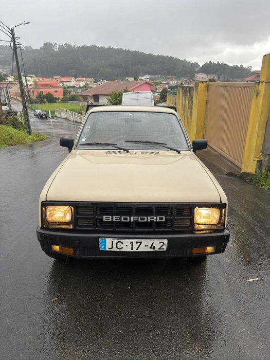 Bedford boa para trabalho Nogueira da Regedoura • OLX.pt