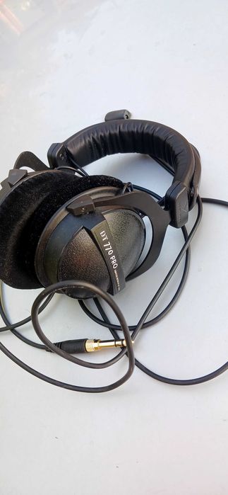 Beyerdynamic DT 770 pro 80ohm (black lim edition) як нови: 2 400 грн ...