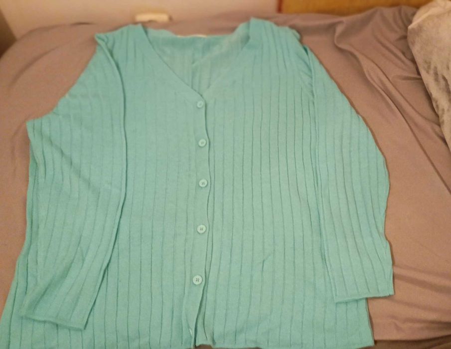 Turkusowy sweter Włocławek • OLX.pl