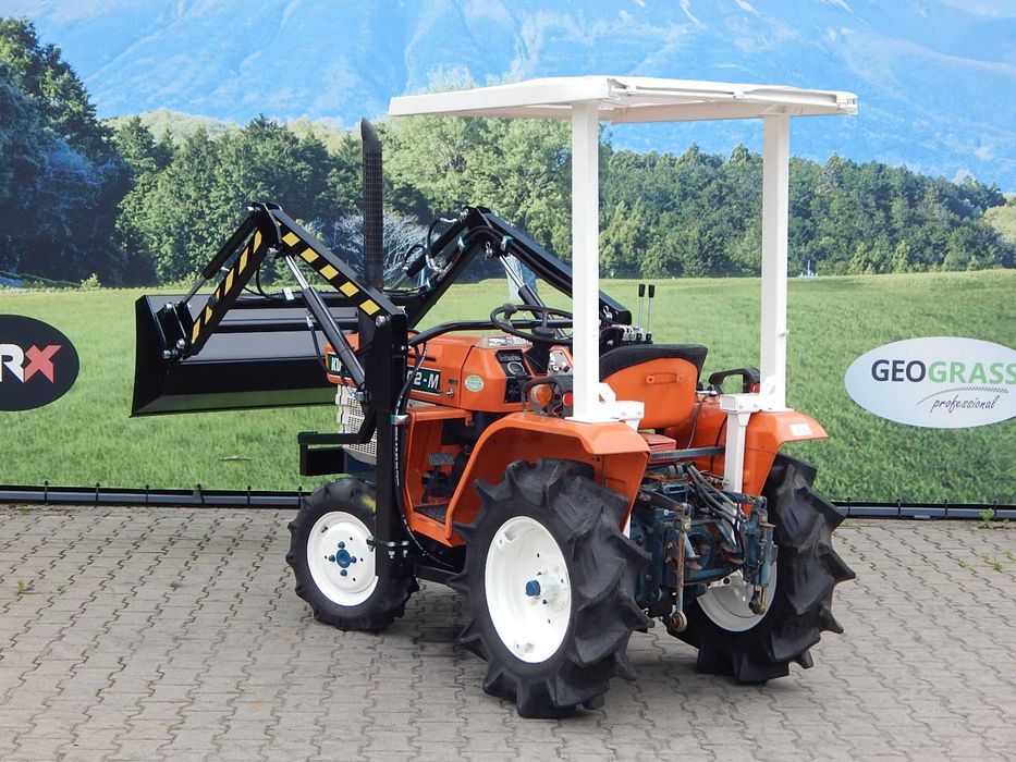 Mały traktor Kubota B1402 + TUR Ładowacz czołowy 4x4 Japoński ciągnik ...