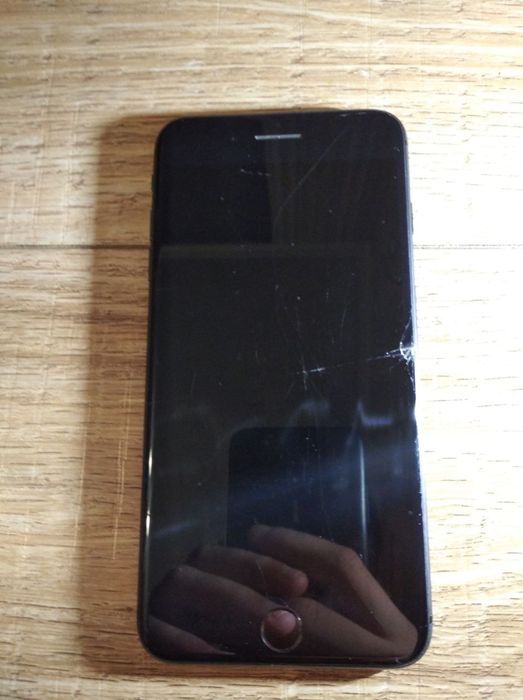 Айфон 8 плюс: 1 700 грн. - Мобільні телефони / смартфони Полтава на Olx