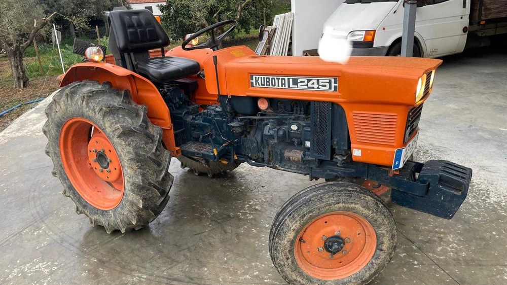 Trator KUBOTA L245 São Vicente Do Paul E Vale De Figueira • OLX.pt