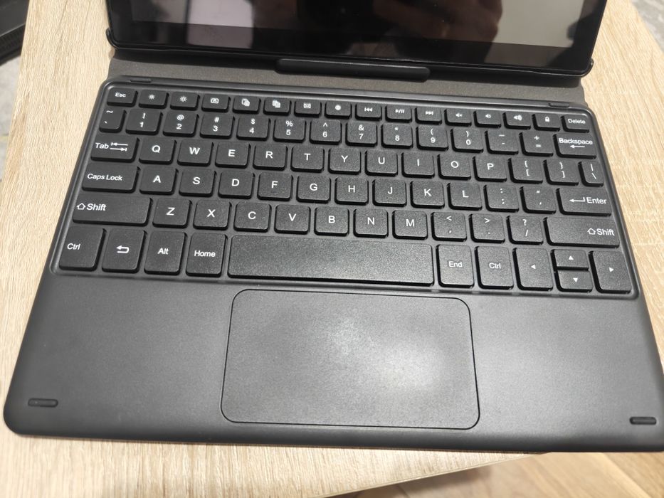 Tablet Toscido T50 z etui i klawiaturą Białystok Sienkiewicza • OLX.pl
