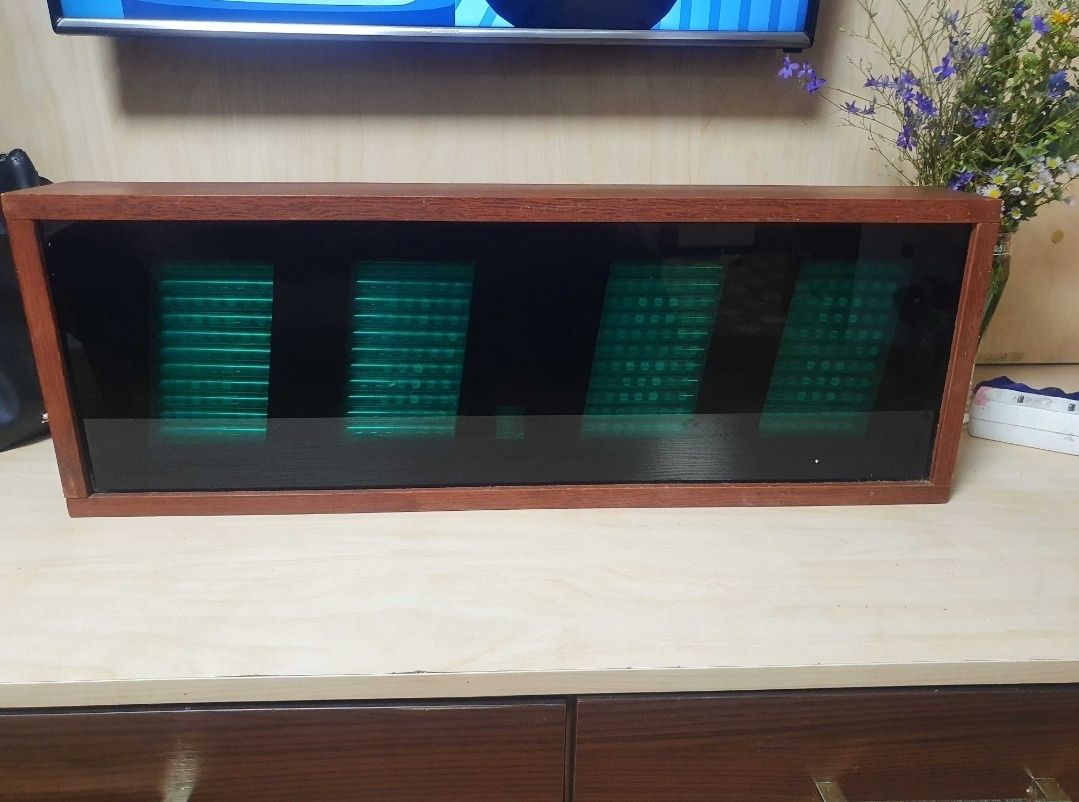 Часы электроника 7 настенные часы стариные: 2 000 грн. - Наручні ...