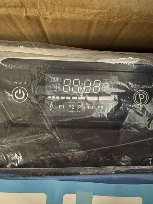 Platforma wibracyjna Bluefin Fitness Ultra Slim + pilot – jak nowa ...