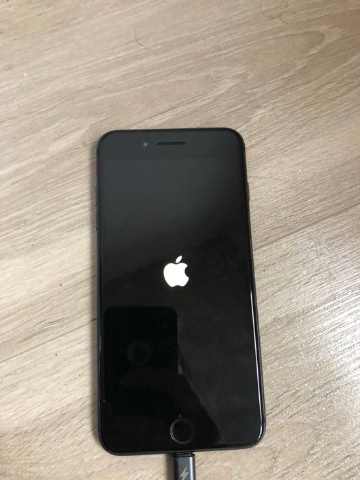 Iphone 8+ 256 gb: 2 500 грн. - Мобільні телефони / смартфони Васильків на Olx