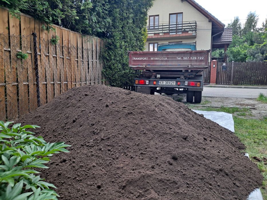 Ziemia ogrodowa siana, czarnoziem, humus, pod trawnik, pod warzywa ...