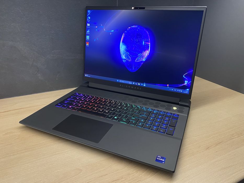 Alienware M18 R2 18" QHD 165Hz/i9-14900HX/RTX 4080 175W/32-64Gb/1-2Tb ...