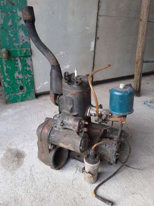 Silnik rozruchowy t150k kirowiec dt75 Gorlice • OLX.pl