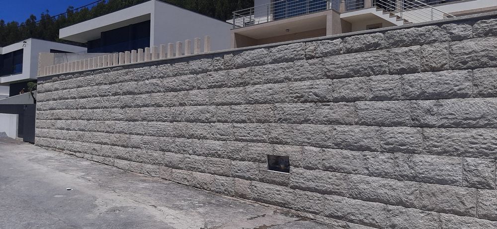 Executo Todo o Trabalho de construção civil Creixomil • OLX Portugal