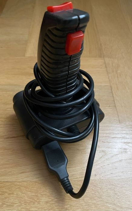 Ciekawy Joystick Atari Commodore Retro gaming controller Sprawny 8bit ...