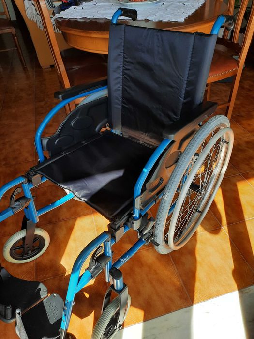 Cadeira de Rodas Invacare - Praticamente Nova Gulpilhares E Valadares ...
