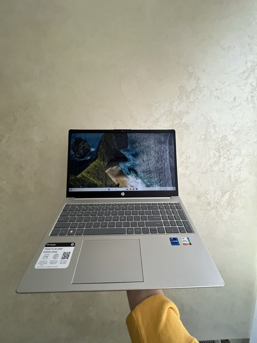 Ноутбук HP 15-fd0357nr i7-1355U 16 ГБ SSD: сенсорний: 17 999 грн ...