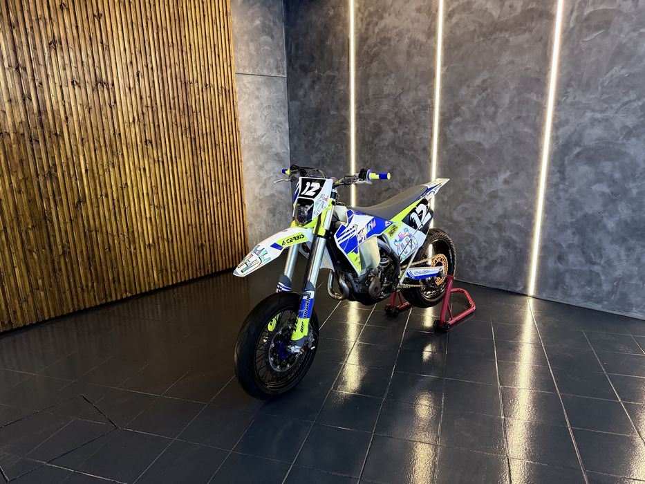 Husqvarna FE350 SM - Supermotard 2023 Personalizada Custóias, Leça Do ...