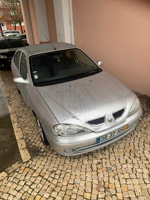 Renault megane classic 1.4 16v Ramada E Caneças • OLX.pt