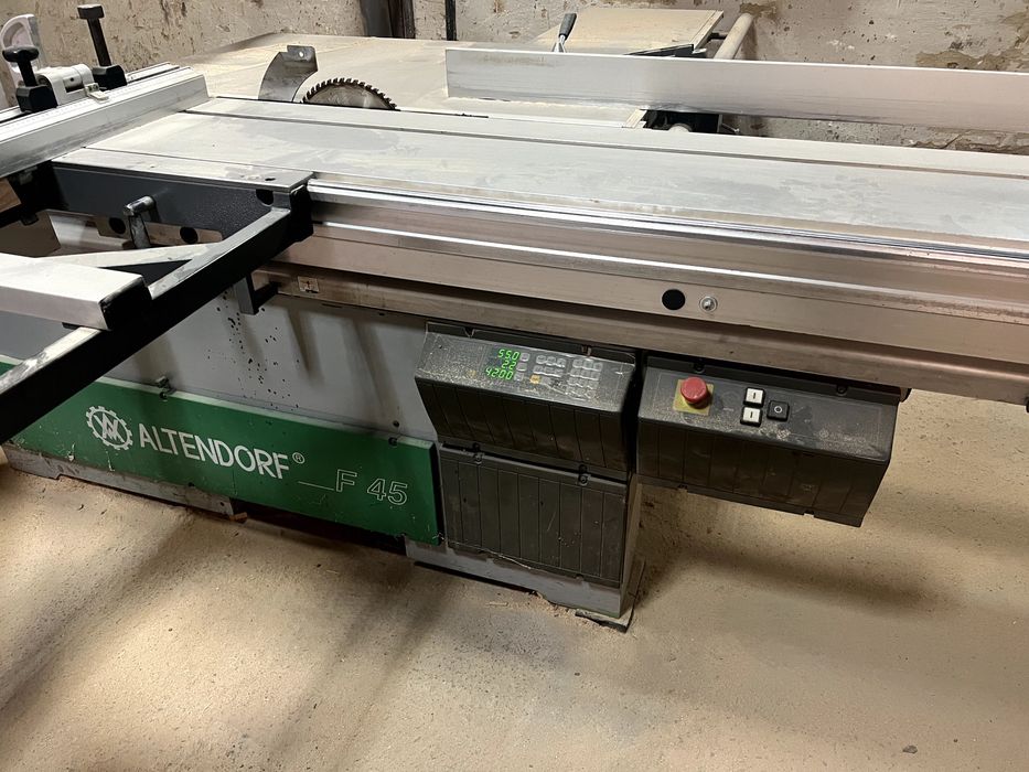 Форматно раскроечный станок Altendorf F45 - 2011 року: 4 500 ...