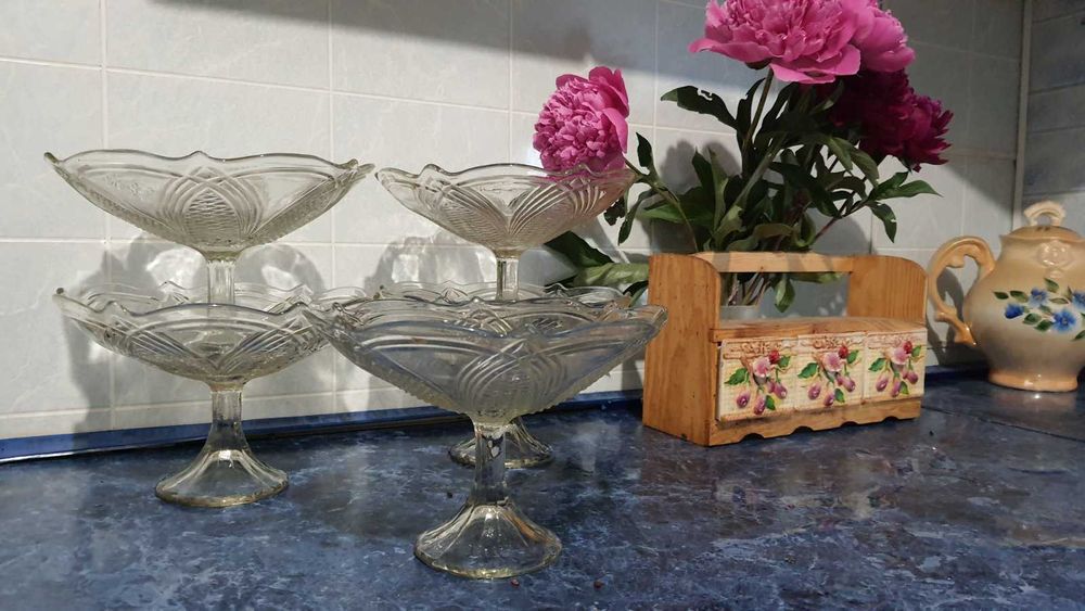 Вазы фруктовницы конфетницы Ваза в китайском стиле 400 грн Посуд кухонне приладдя