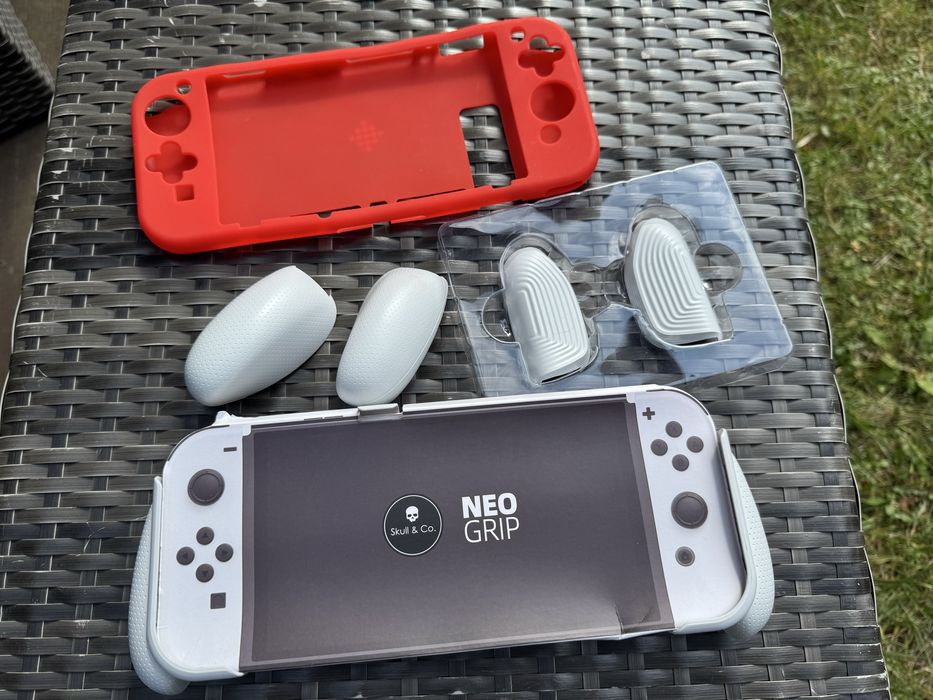 Switch Oled i V2 Neo Grip Borkowo • OLX.pl
