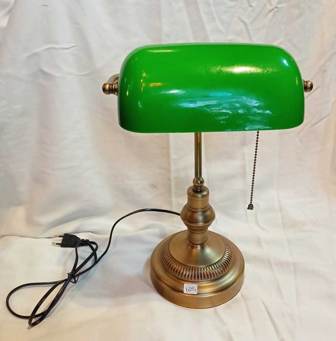 Candeeiro Mesa Banqueiro Vidro Verde Guimarães • OLX Portugal