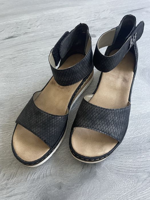 Жіночі босоніжки Rieker: 370 грн. - Босоніжки Чернігів на Olx