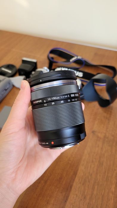 Olympus OM-D E-M5 Mark III + Obiektyw M.Zuiko digital 14-150mm II Warszawa Śródmieście • OLX.pl
