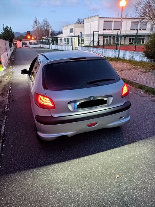 Peugeot 206 2.0HDI Mazarefes E Vila Fria • OLX.pt
