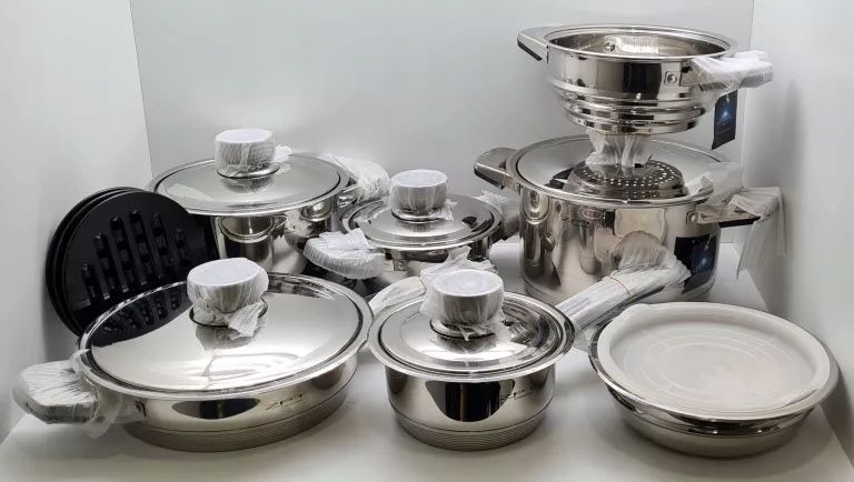 Zestaw garnków ZPT international Warszawa Wola • OLX.pl