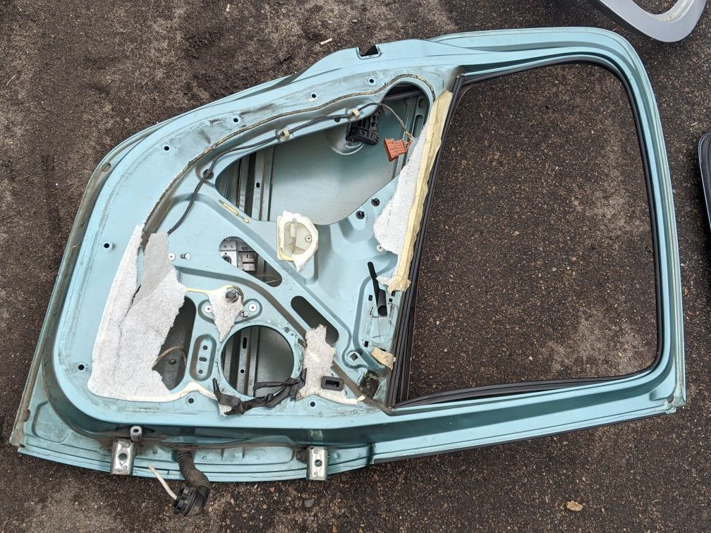 Двери ляда Peugeot 206 Пежо 206 стекло заднее: 2 000 грн. - Скло дверей ...