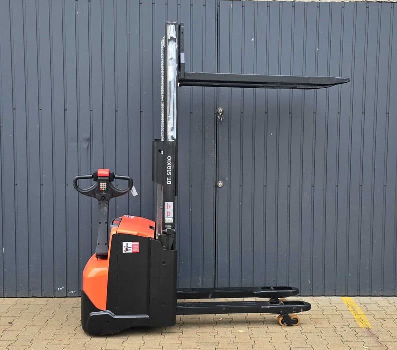 BT SWE 200d 2018r widły 1.35m Paletowy wózek magazynowy elektryczny ...